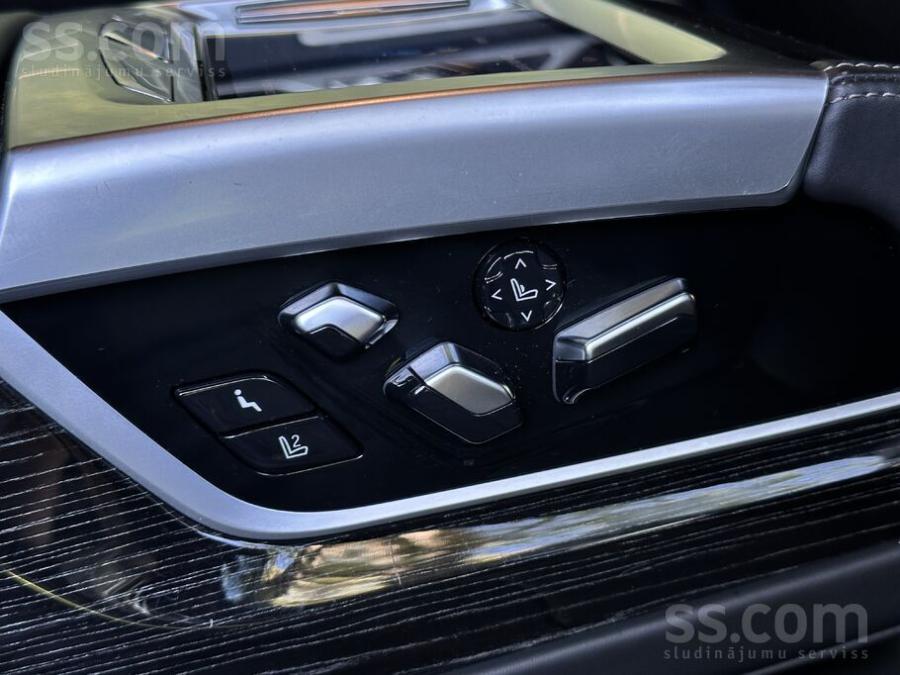 Melns BMW 740 2016 Tukums, ar dzinēja tilpumu 3.00 L un nobraukumu 389 tūkst. km par 19900 €, foto 34 vietnē AUTOMOTO.COM.LV