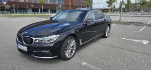 Black BMW 740 2016 in Klaipeda, with an engine capacity of 2.99 L and mileage of 218 thousand km for 25500 €, photo 3 on AUTOMOTO.COM.LV