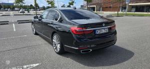 Black BMW 740 2016 in Klaipeda, with an engine capacity of 2.99 L and mileage of 218 thousand km for 25500 €, photo 8 on AUTOMOTO.COM.LV