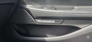 Black BMW 740 2016 in Klaipeda, with an engine capacity of 2.99 L and mileage of 218 thousand km for 25500 €, photo 17 on AUTOMOTO.COM.LV