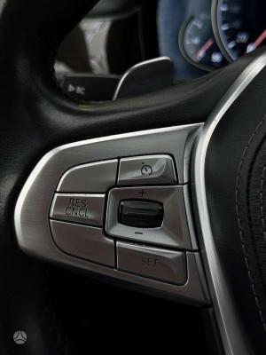 Melns BMW 740 2016 Viļņa, ar dzinēja tilpumu 3.00 L un nobraukumu 80 tūkst. km par 23300 €, foto 34 vietnē AUTOMOTO.COM.LV
