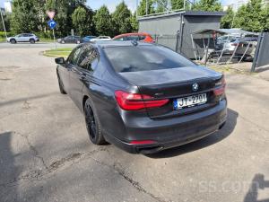 Melns BMW 740 2016 Rīga, ar dzinēja tilpumu 3.00 L un nobraukumu 315 tūkst. km par 20490 €, foto 9 vietnē AUTOMOTO.COM.LV