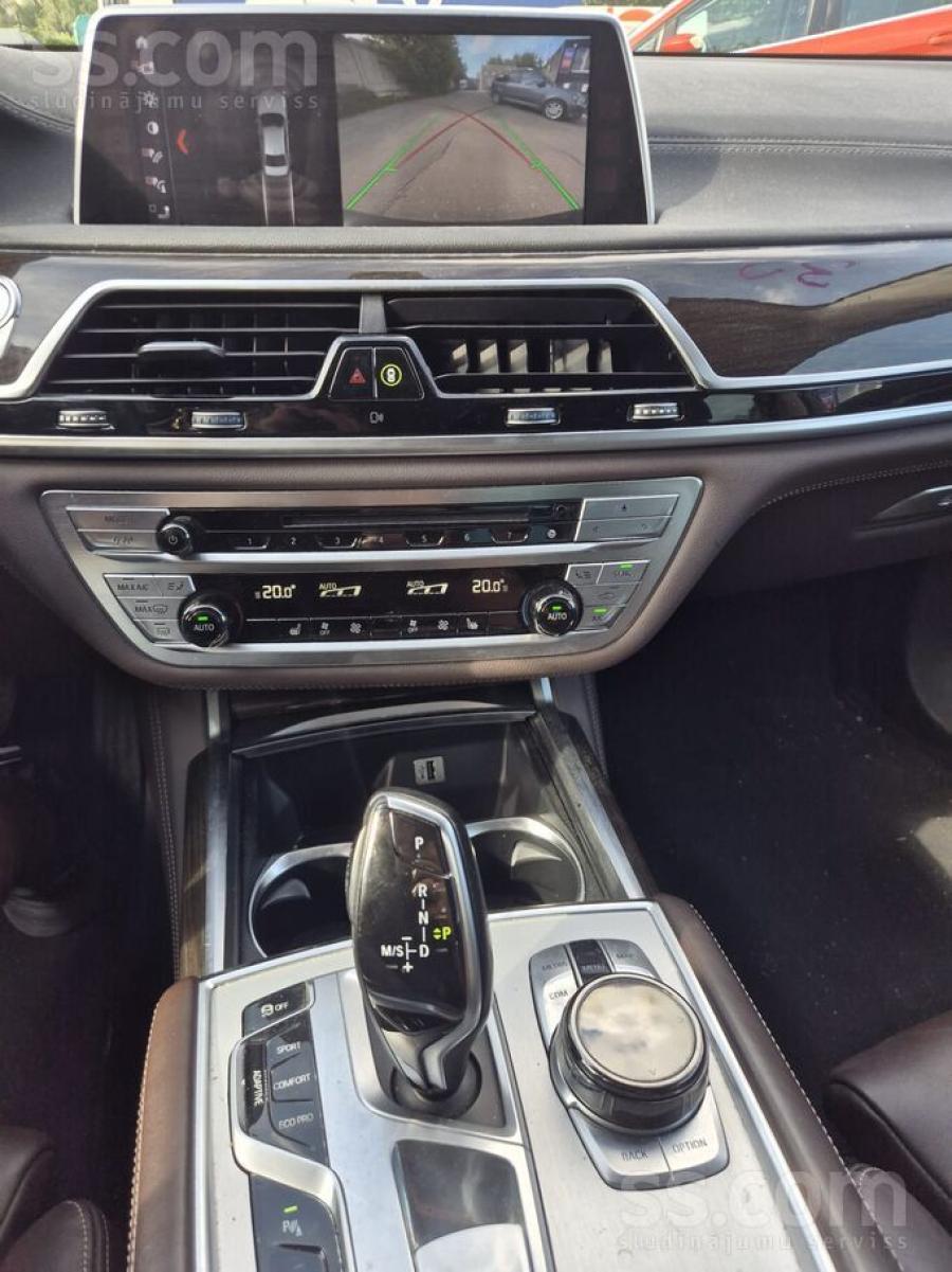 Melns BMW 740 2016 Rīga, ar dzinēja tilpumu 3.00 L un nobraukumu 315 tūkst. km par 20490 €, foto 20 vietnē AUTOMOTO.COM.LV
