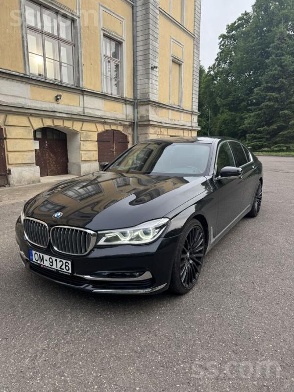 Melns BMW 740 2016 Kuldīga, ar dzinēja tilpumu 3.00 L un nobraukumu 240 tūkst. km par 22900 €, foto 1 vietnē AUTOMOTO.COM.LV