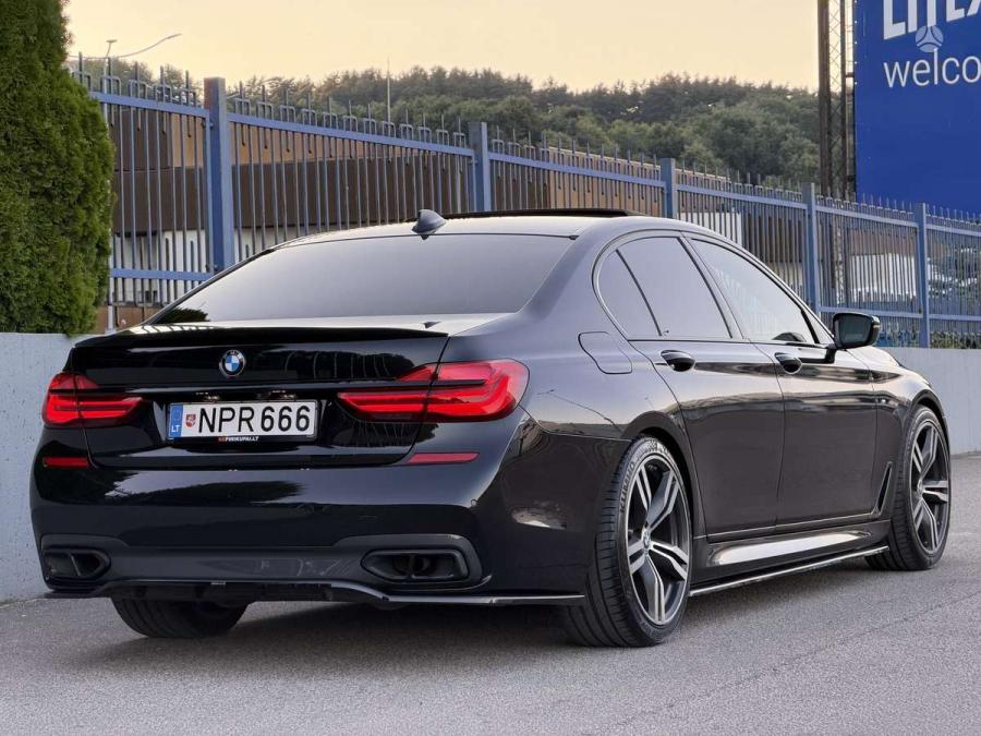 Melns BMW 740 2016 Viļņa, ar dzinēja tilpumu 2.99 L un nobraukumu 179 tūkst. km par 31000 €, foto 3 vietnē AUTOMOTO.COM.LV