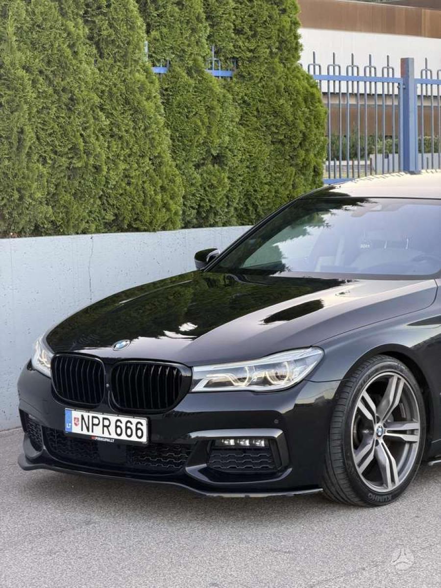Melns BMW 740 2016 Viļņa, ar dzinēja tilpumu 2.99 L un nobraukumu 179 tūkst. km par 31000 €, foto 8 vietnē AUTOMOTO.COM.LV