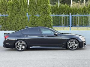 Melns BMW 740 2016 Viļņa, ar dzinēja tilpumu 2.99 L un nobraukumu 179 tūkst. km par 31000 €, foto 12 vietnē AUTOMOTO.COM.LV