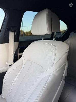 Melns BMW 740 2016 Viļņa, ar dzinēja tilpumu 2.99 L un nobraukumu 179 tūkst. km par 31000 €, foto 36 vietnē AUTOMOTO.COM.LV