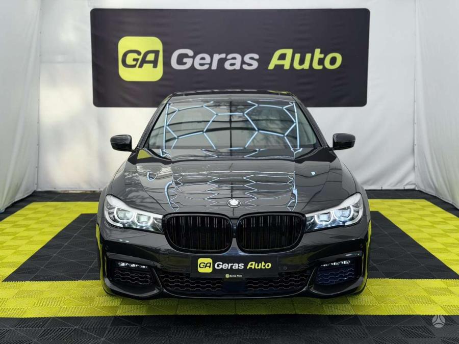 Black BMW 740 2016 in Vilnius, with an engine capacity of 3.00 L and mileage of 80 thousand km for 23300 €, photo 8 on AUTOMOTO.COM.LV