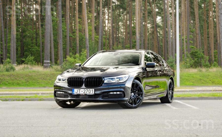 Black BMW 740 2016 in Riga, with an engine capacity of 3.00 L and mileage of 315 thousand km for 20490 €, photo 1 on AUTOMOTO.COM.LV