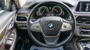 Black BMW 740 2016 in Riga, with an engine capacity of 3.00 L and mileage of 315 thousand km for 20490 €, photo 15 on AUTOMOTO.COM.LV