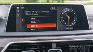 Black BMW 740 2016 in Riga, with an engine capacity of 3.00 L and mileage of 315 thousand km for 20490 €, photo 19 on AUTOMOTO.COM.LV