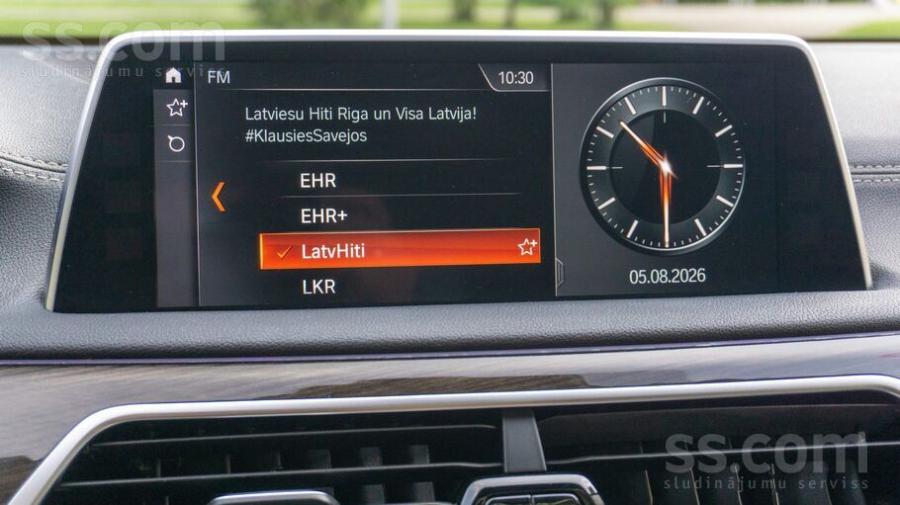 Black BMW 740 2016 in Riga, with an engine capacity of 3.00 L and mileage of 315 thousand km for 20490 €, photo 19 on AUTOMOTO.COM.LV