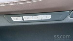 Black BMW 740 2016 in Riga, with an engine capacity of 3.00 L and mileage of 315 thousand km for 20490 €, photo 28 on AUTOMOTO.COM.LV