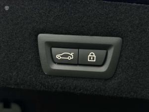 Melns BMW 740 2016 Viļņa, ar dzinēja tilpumu 3.00 L un nobraukumu 80 tūkst. km par 23300 €, foto 14 vietnē AUTOMOTO.COM.LV