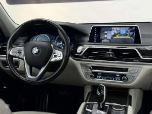 Черный БМВ 740 2016 в Вильнюс, объемом двигателя 3.00 л и пробегом 80 тыс. км за 22950 €, фото 19 на AUTOMOTO.COM.LV