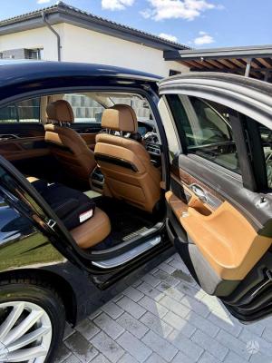 Черный БМВ 740 2016 в Вильнюс, объемом двигателя 3.00 л и пробегом 152 тыс. км за 20000 €, фото 9 на AUTOMOTO.COM.LV