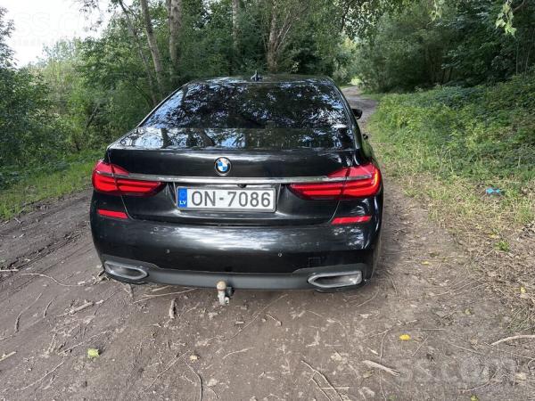 Melns BMW 740 2016 Ogre, ar dzinēja tilpumu 3.00 L un nobraukumu 407 tūkst. km par 21000 €, foto 1 vietnē AUTOMOTO.COM.LV