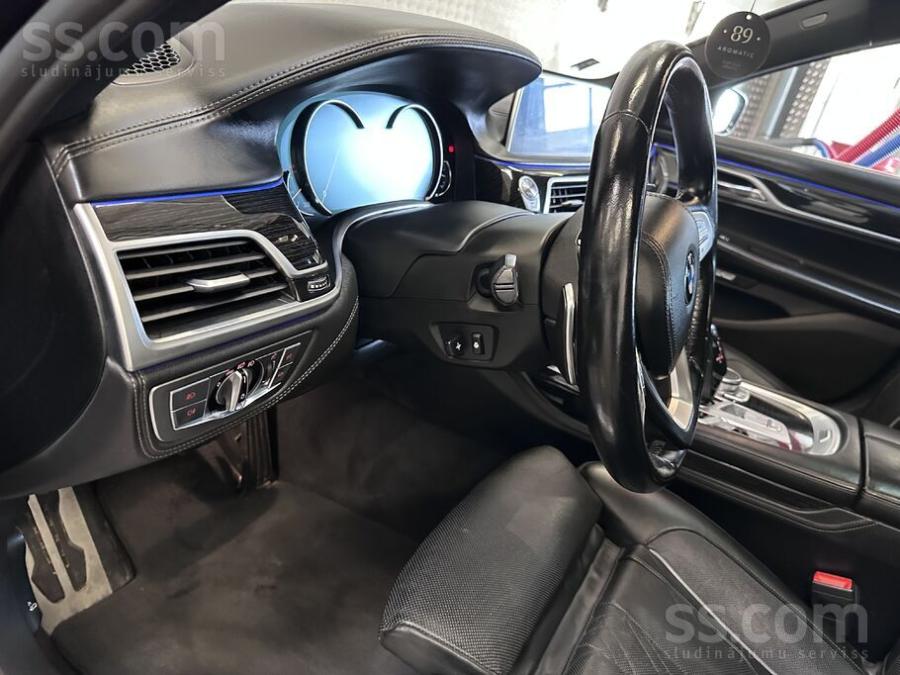 Melns BMW 740 2016 Ogre, ar dzinēja tilpumu 3.00 L un nobraukumu 407 tūkst. km par 21000 €, foto 5 vietnē AUTOMOTO.COM.LV