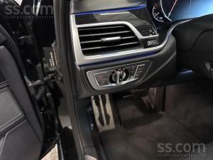 Melns BMW 740 2016 Ogre, ar dzinēja tilpumu 3.00 L un nobraukumu 407 tūkst. km par 21000 €, foto 6 vietnē AUTOMOTO.COM.LV