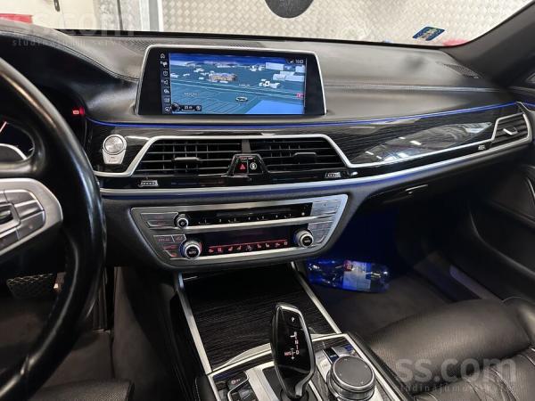Melns BMW 740 2016 Ogre, ar dzinēja tilpumu 3.00 L un nobraukumu 407 tūkst. km par 21000 €, foto 9 vietnē AUTOMOTO.COM.LV