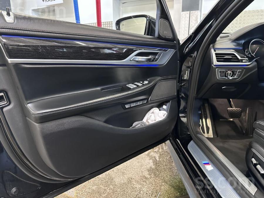 Melns BMW 740 2016 Ogre, ar dzinēja tilpumu 3.00 L un nobraukumu 407 tūkst. km par 21000 €, foto 16 vietnē AUTOMOTO.COM.LV