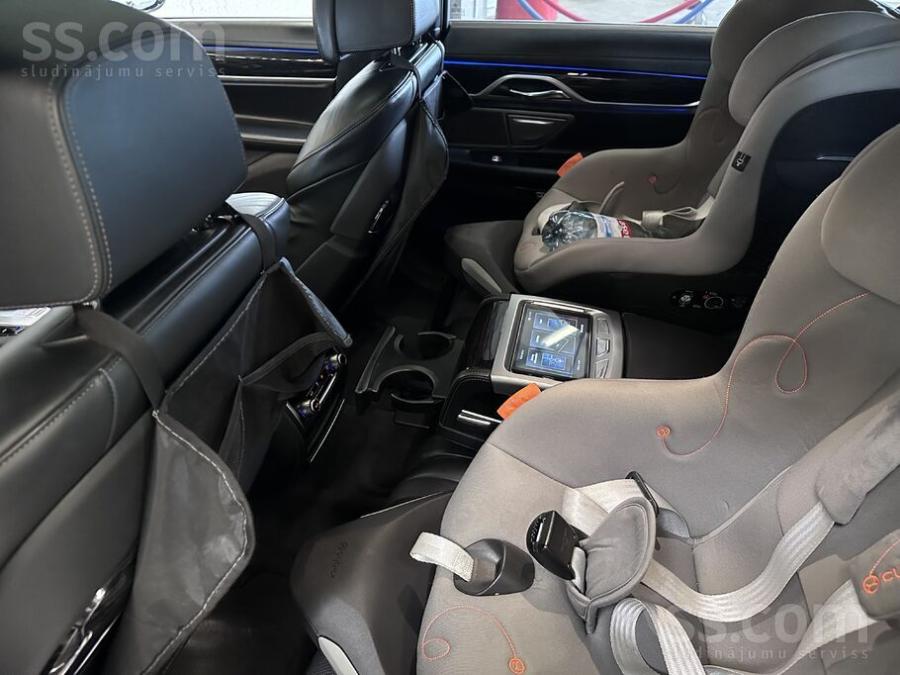 Melns BMW 740 2016 Ogre, ar dzinēja tilpumu 3.00 L un nobraukumu 407 tūkst. km par 21000 €, foto 17 vietnē AUTOMOTO.COM.LV