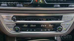 Black BMW 740 2016 in Riga, with an engine capacity of 3.00 L and mileage of 315 thousand km for 18590 €, photo 16 on AUTOMOTO.COM.LV