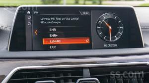 Black BMW 740 2016 in Riga, with an engine capacity of 3.00 L and mileage of 315 thousand km for 18590 €, photo 18 on AUTOMOTO.COM.LV