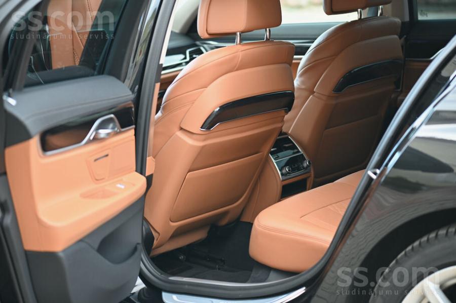 Melns BMW 740 2017 Rīga, ar dzinēja tilpumu 3.00 L un nobraukumu 194 tūkst. km par 28900 €, foto 8 vietnē AUTOMOTO.COM.LV