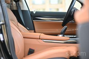 Melns BMW 740 2017 Rīga, ar dzinēja tilpumu 3.00 L un nobraukumu 194 tūkst. km par 28900 €, foto 10 vietnē AUTOMOTO.COM.LV
