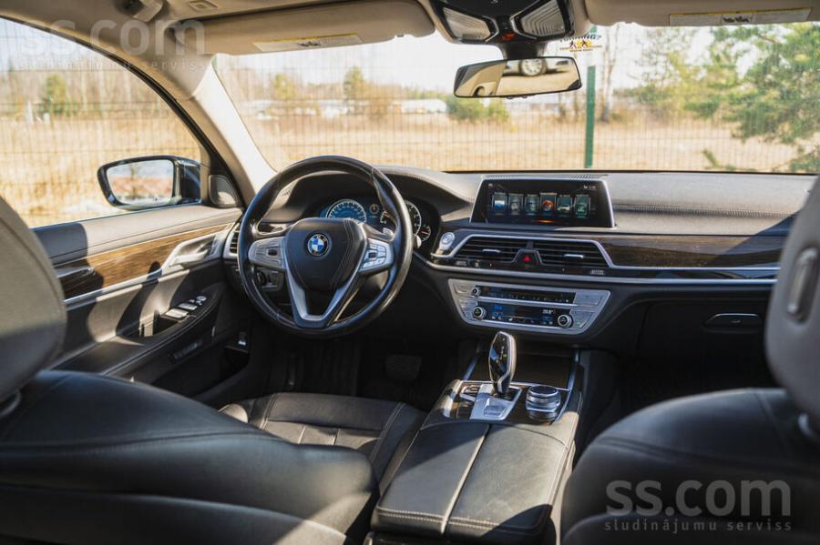 Melns BMW 740 2017 Rīga, ar dzinēja tilpumu 3.00 L un nobraukumu 171 tūkst. km par 31990 €, foto 16 vietnē AUTOMOTO.COM.LV