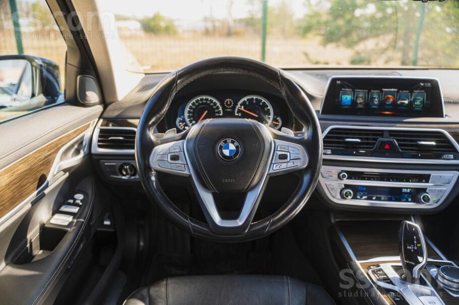 Melns BMW 740 2017 Rīga, ar dzinēja tilpumu 3.00 L un nobraukumu 171 tūkst. km par 31990 €, foto 20 vietnē AUTOMOTO.COM.LV