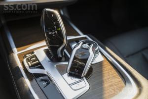 Melns BMW 740 2017 Rīga, ar dzinēja tilpumu 3.00 L un nobraukumu 171 tūkst. km par 31990 €, foto 30 vietnē AUTOMOTO.COM.LV