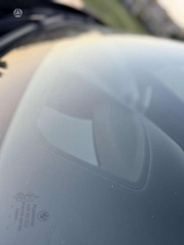 Black BMW 740 2017 in Kaunas, with an engine capacity of 2.99 L and mileage of 362 thousand km for 12900 €, photo 10 on AUTOMOTO.COM.LV