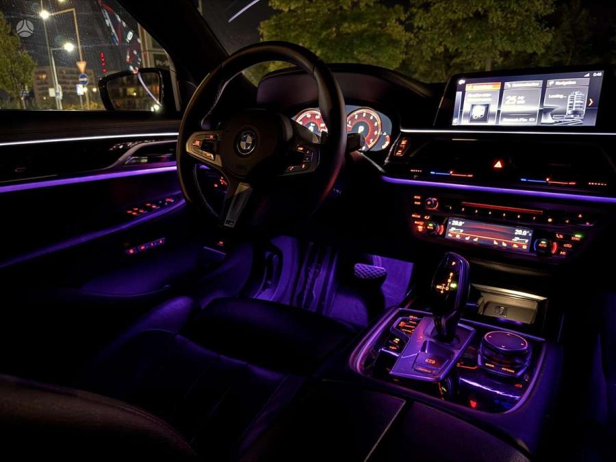 Black BMW 740 2017 in Vilnius, with an engine capacity of 3.00 L and mileage of 137 thousand km for 26000 €, photo 23 on AUTOMOTO.COM.LV