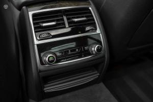 Black BMW 740 2017 in Vilnius, with an engine capacity of 3.00 L and mileage of 137 thousand km for 26000 €, photo 28 on AUTOMOTO.COM.LV
