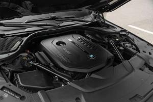 Black BMW 740 2017 in Vilnius, with an engine capacity of 3.00 L and mileage of 137 thousand km for 26000 €, photo 39 on AUTOMOTO.COM.LV