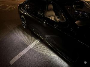 Black BMW 740 2017 in Vilnius, with an engine capacity of 3.00 L and mileage of 137 thousand km for 26000 €, photo 41 on AUTOMOTO.COM.LV