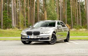 Black BMW 740 2017 in Riga, with an engine capacity of 2.00 L and mileage of 202 thousand km for 21990 €, photo  on AUTOMOTO.COM.LV