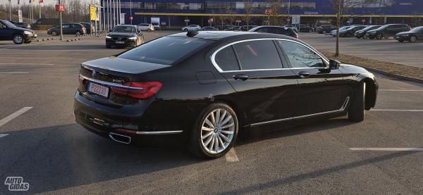 Melns BMW 740 2018 Viļņa, ar dzinēja tilpumu 3.00 L un nobraukumu 168 tūkst. km par 20950 €, foto 2 vietnē AUTOMOTO.COM.LV