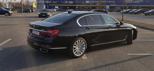 Melns BMW 740 2018 Viļņa, ar dzinēja tilpumu 3.00 L un nobraukumu 169 tūkst. km par 19999 €, foto 3 vietnē AUTOMOTO.COM.LV