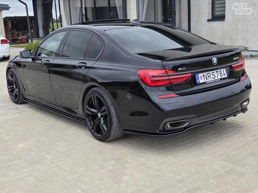 Melns BMW 740 2018 Mažeikiai, ar dzinēja tilpumu 3.00 L un nobraukumu 303 tūkst. km par 26800 €, foto 3 vietnē AUTOMOTO.COM.LV