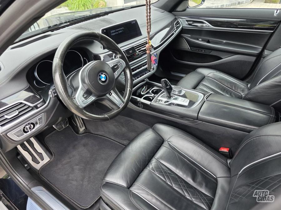 Melns BMW 740 2018 Mažeikiai, ar dzinēja tilpumu 3.00 L un nobraukumu 303 tūkst. km par 26800 €, foto 15 vietnē AUTOMOTO.COM.LV