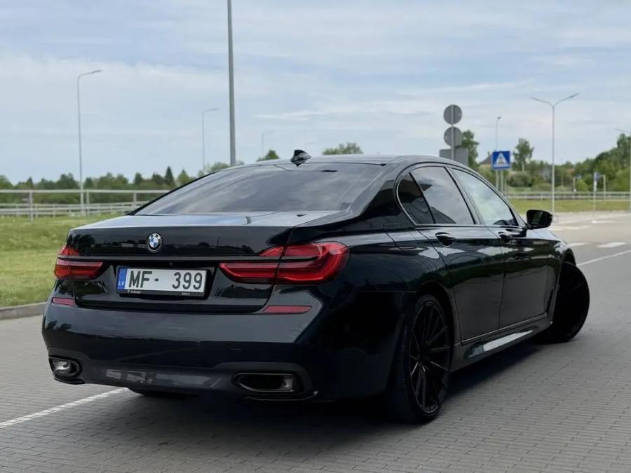 Melns BMW 740 2018 Rēzekne, ar dzinēja tilpumu 3.00 L un nobraukumu 221 tūkst. km par 29990 €, foto 7 vietnē AUTOMOTO.COM.LV