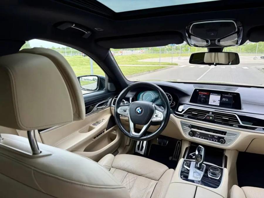 Melns BMW 740 2018 Rēzekne, ar dzinēja tilpumu 3.00 L un nobraukumu 221 tūkst. km par 29990 €, foto 14 vietnē AUTOMOTO.COM.LV