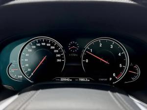 Melns BMW 740 2018 Rēzekne, ar dzinēja tilpumu 3.00 L un nobraukumu 221 tūkst. km par 29990 €, foto 34 vietnē AUTOMOTO.COM.LV
