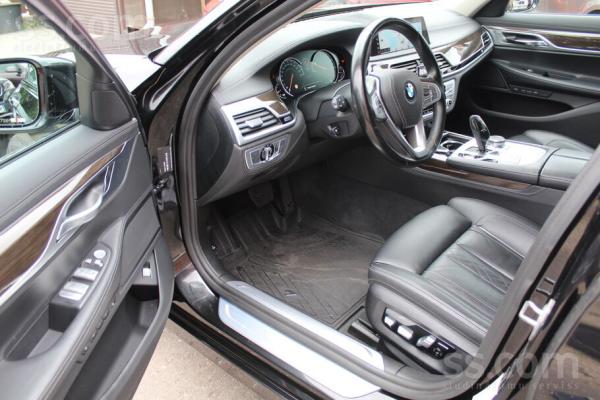 Melns BMW 740 2018 Liepāja, ar dzinēja tilpumu 3.00 L un nobraukumu 120 tūkst. km par 29500 €, foto 8 vietnē AUTOMOTO.COM.LV