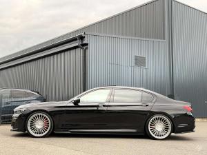 Black BMW 740 2018 in Vilnius, with an engine capacity of 3.00 L and mileage of 124 thousand km for 30900 €, photo 7 on AUTOMOTO.COM.LV