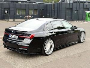 Black BMW 740 2018 in Vilnius, with an engine capacity of 3.00 L and mileage of 124 thousand km for 30900 €, photo 15 on AUTOMOTO.COM.LV